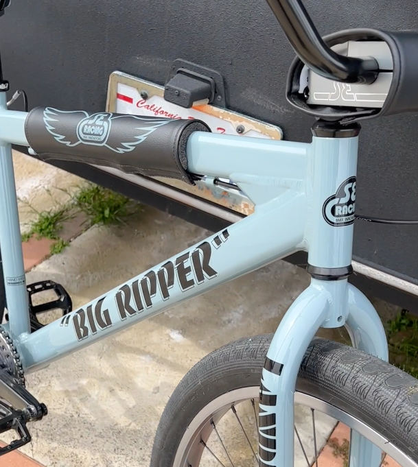 Up Close with the Army Gray Big Ripper – SE BIKES Powered By BikeCo